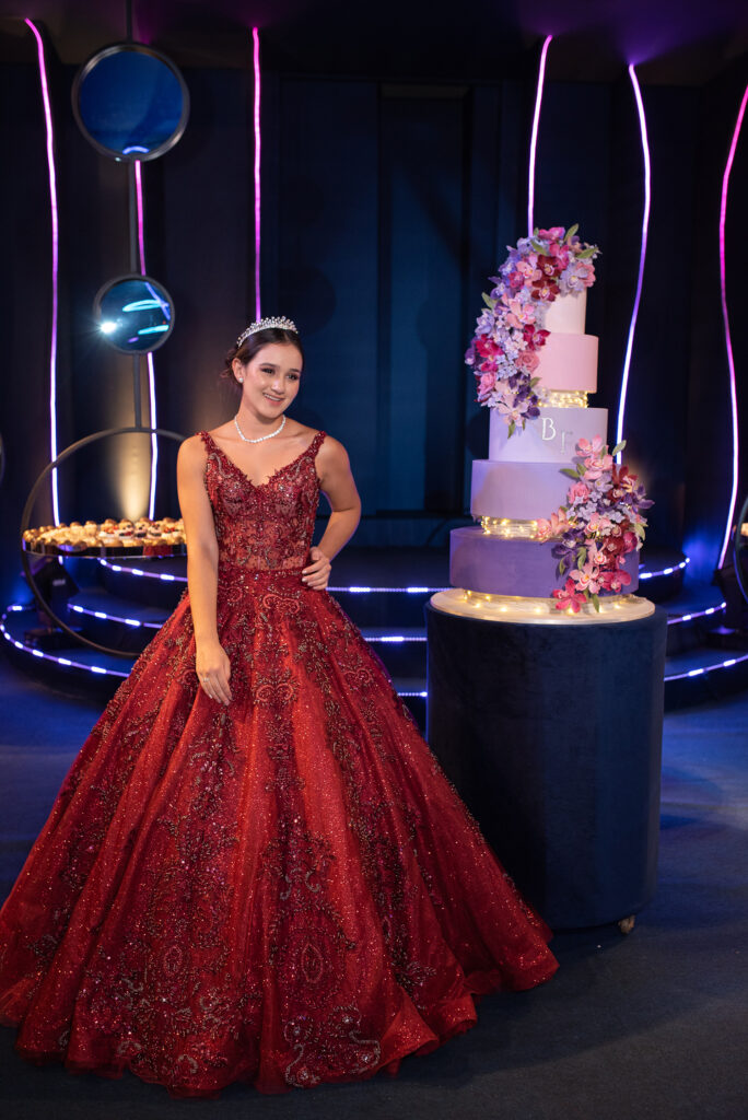 Em festa, Bárbara Fonseca comemora 15 anos - Revista Zelo