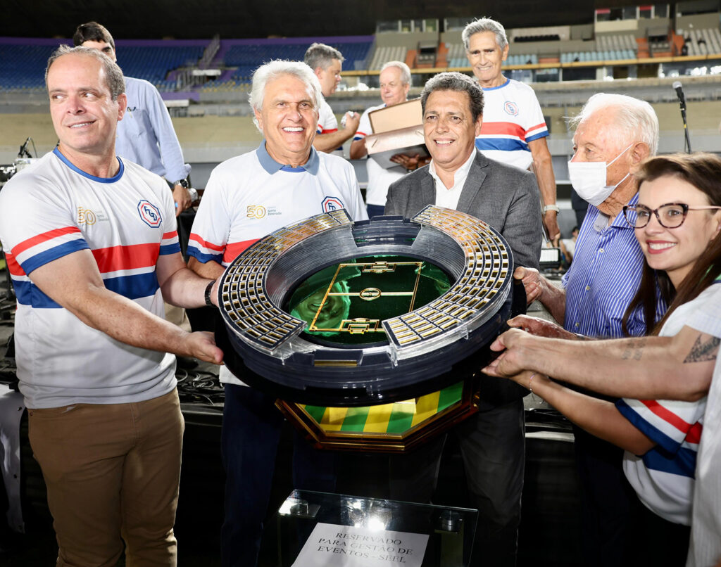 Serra Dourada celebra 50 anos com lançamento de fotolivro e homenagens ...